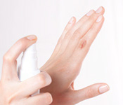 Cuts & Graze Treatment | Instant Help | Elastoplast SA